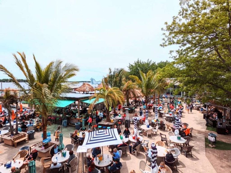 Sunset Dining Guide: The Best Lakeside Dining in Okoboji | Vacation Okoboji